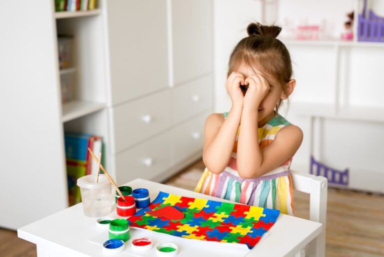 Autistici ad alto funzionamento: frequenza, cause e sintomi