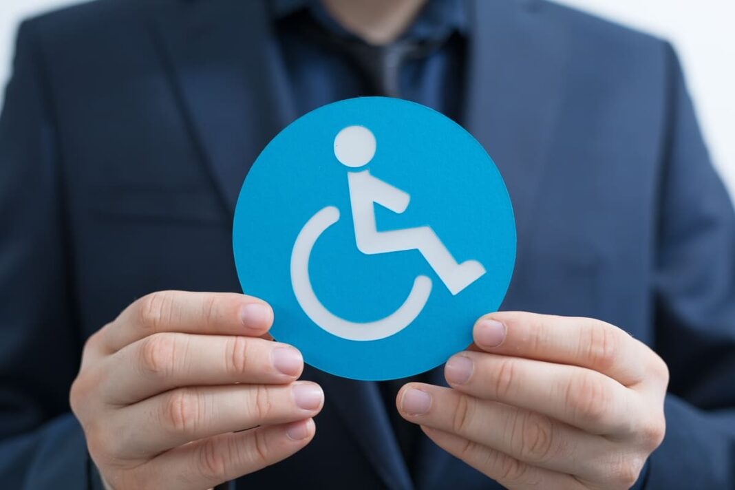 Chi ha diritto al contrassegno per persone disabili o invalidi?